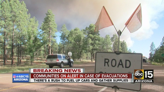 Cedar Creek Fire prompts evacuations, shuts down US 60 near Show Low ...