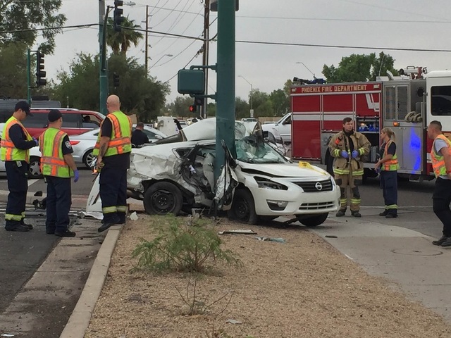 Police: Driver hit while making left turn killed in Phoenix crash ...