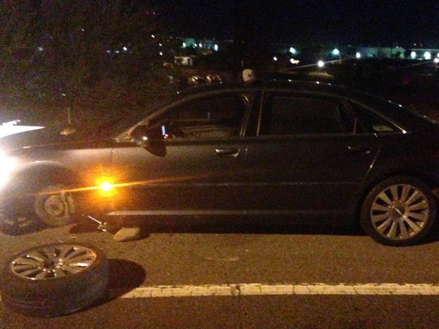 Stranded motorist killed while changing flat tire on Interstate I-17 ...