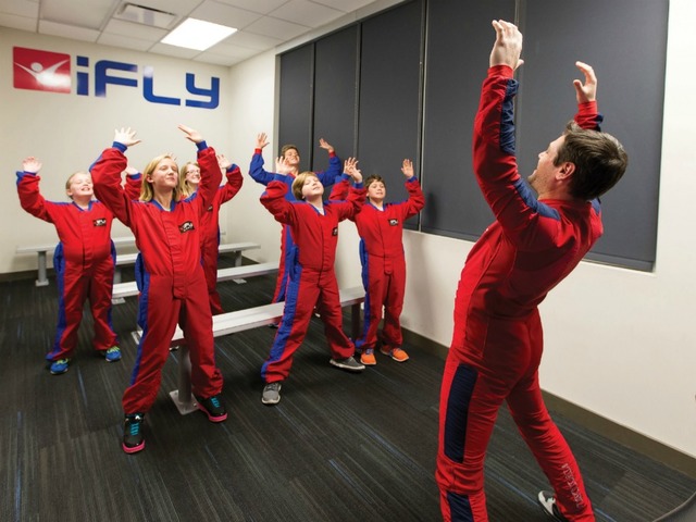 iFly Phoenix: Indoor skydiving tunnel, IFly, opens in Scottsdale ...
