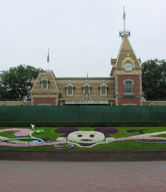 Historic photos: Disneyland then and now - abc15.com | ABC15 Arizona