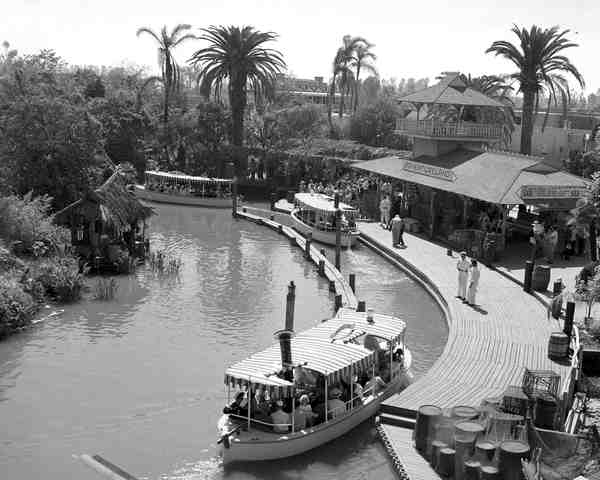 Historic photos: Disneyland then and now - abc15.com | ABC15 Arizona
