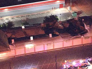 Roof partially collapsed at west Phoenix skating rink - ABC15 Arizona