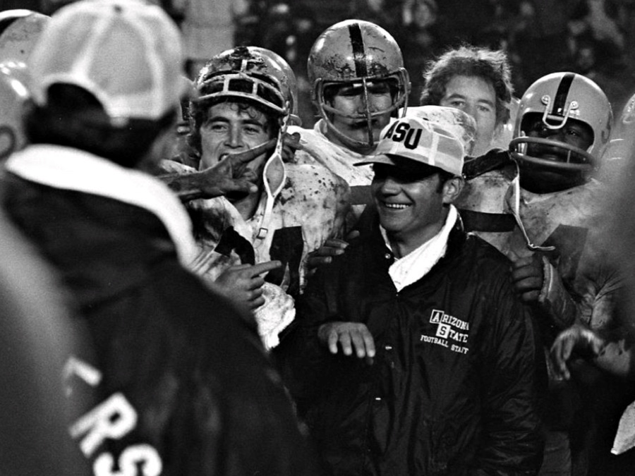 Former ASU football coach Frank Kush dies at Valley hospital, sources ...