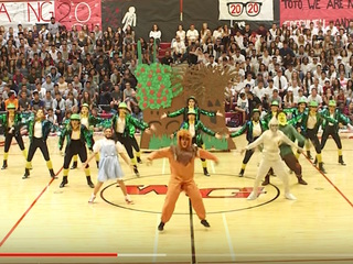 WATCH: Arizona high school's 'Wizard of Oz' pep rally getting millions ...
