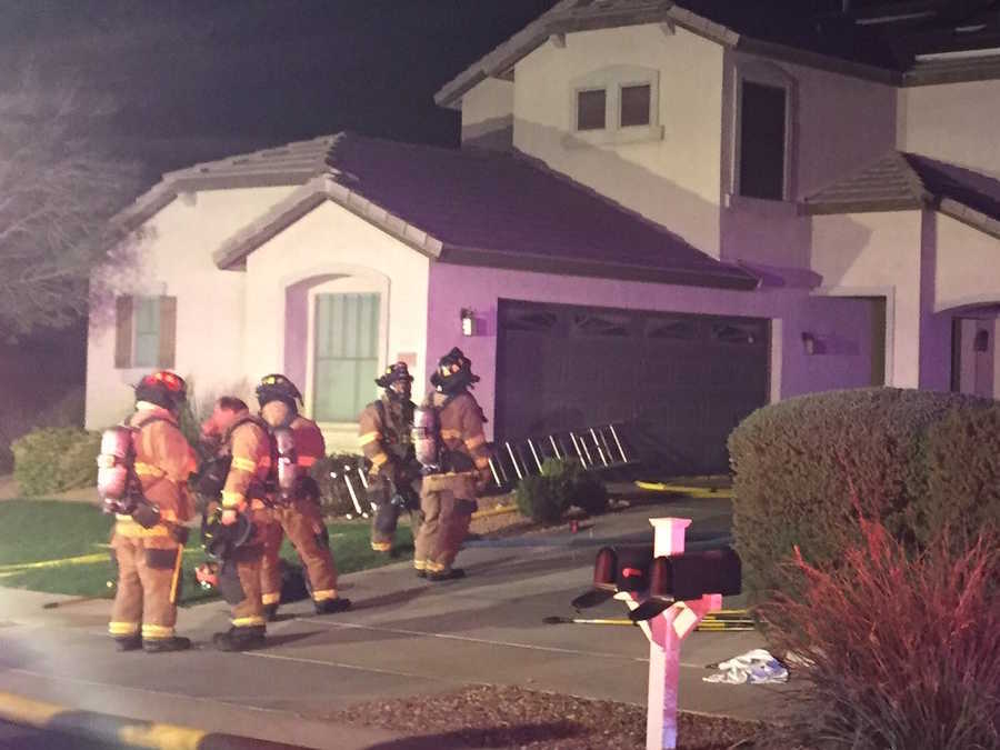 Gilbert FD: Crews rescue person trapped in house fire - ABC15 Arizona