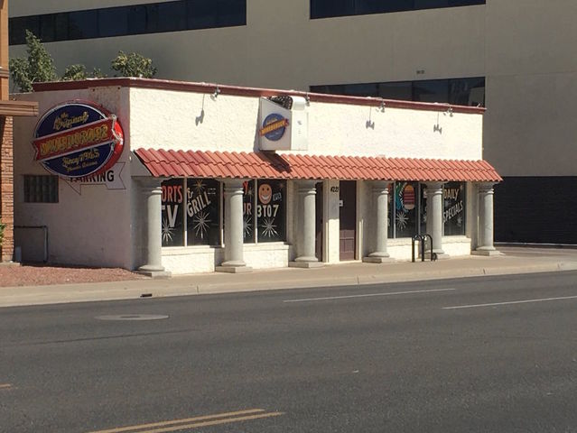Original Wineburger in Phoenix closes after 53 years of service - ABC15 ...