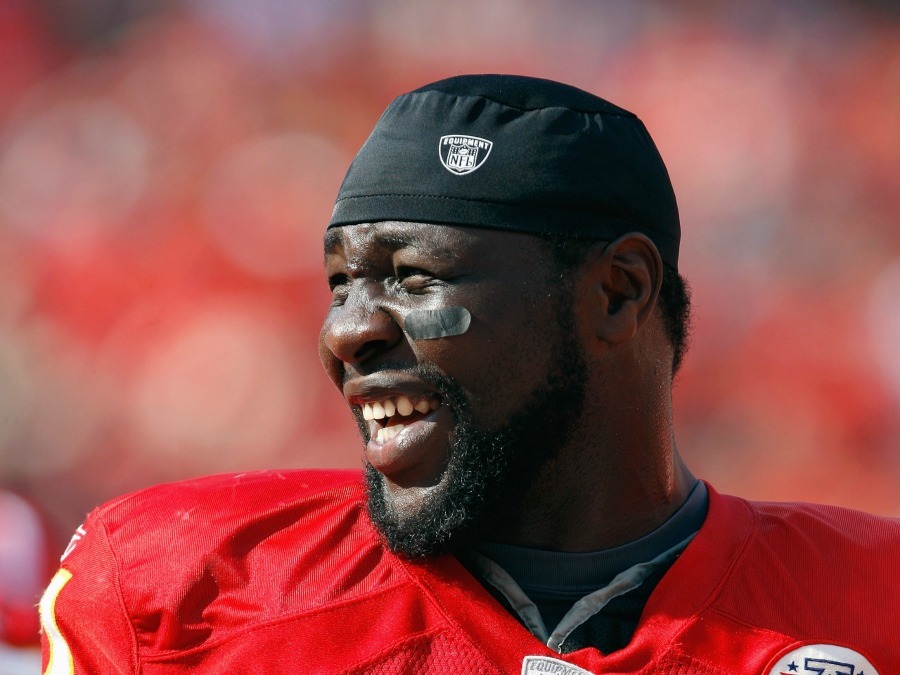 Liberian-born ex-NFL star Tamba Hali slams national anthem protests ...