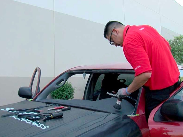 What to know about windshield damage and heat - ABC15 Arizona