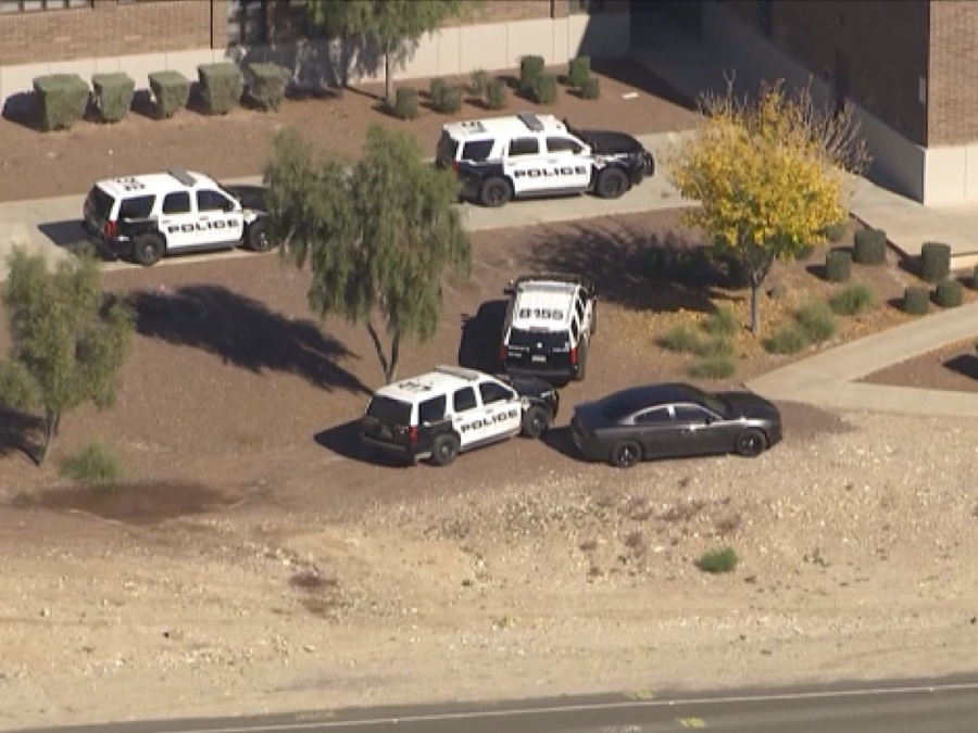 Buckeye police: Verrado High School on 'lockout' after student possibly ...